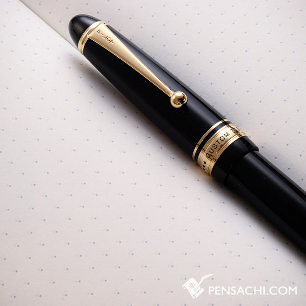 Tomoe River FP A5 Notebook (368 pages) - Dot Grid | PenSachi - Japan ...